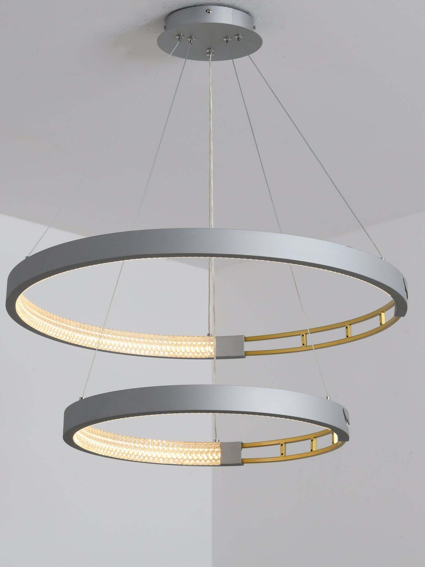 Circular Ring Pendant Light