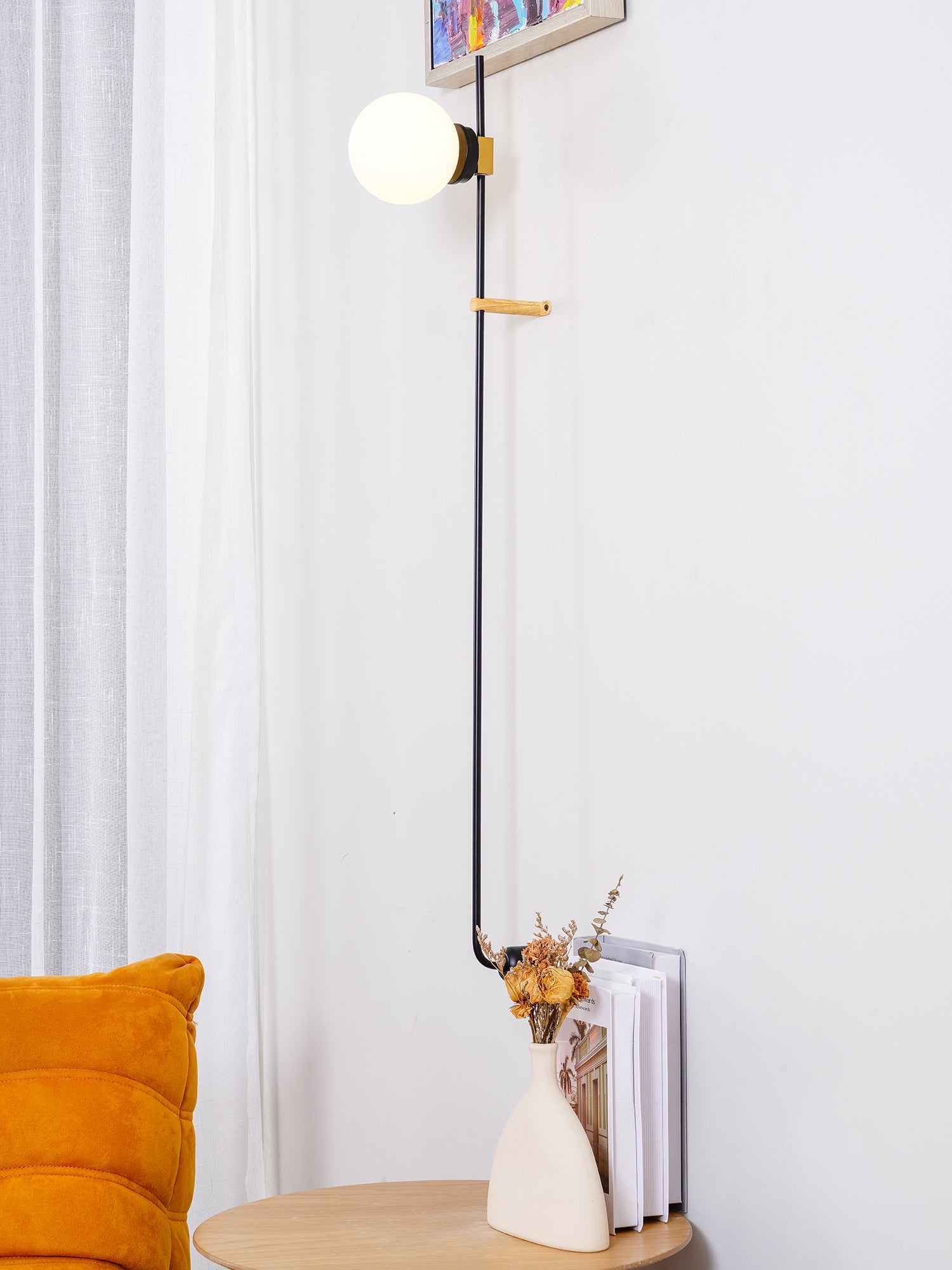 Lynea Wall Lamp