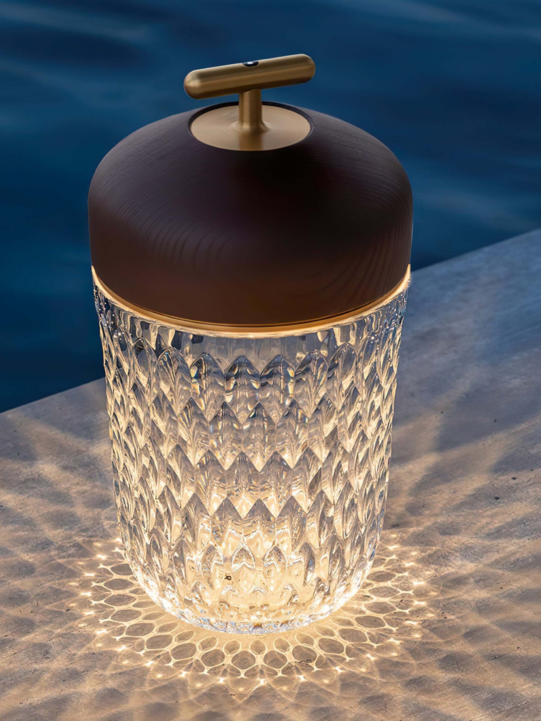 Folia Portable Lamp