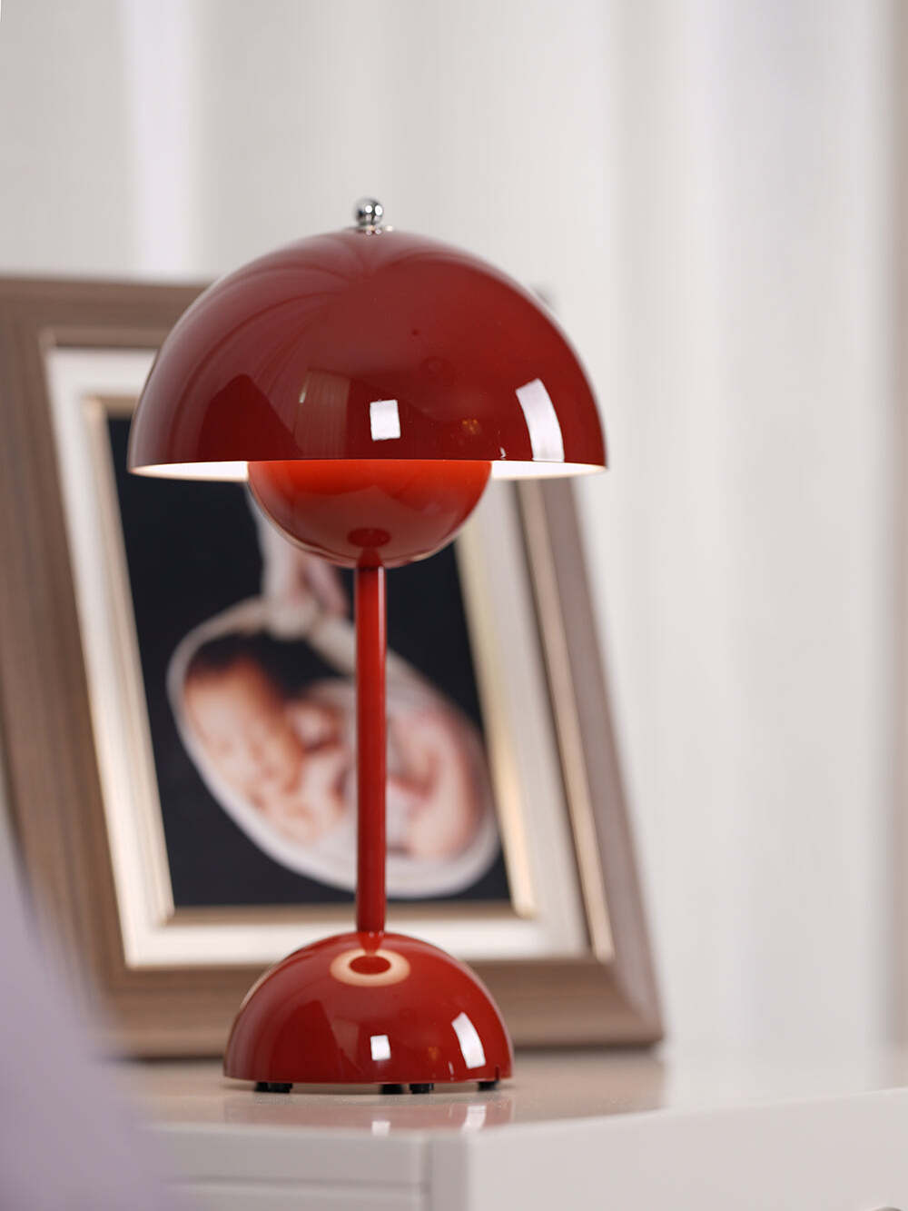 Flower Bud Charge Table Light