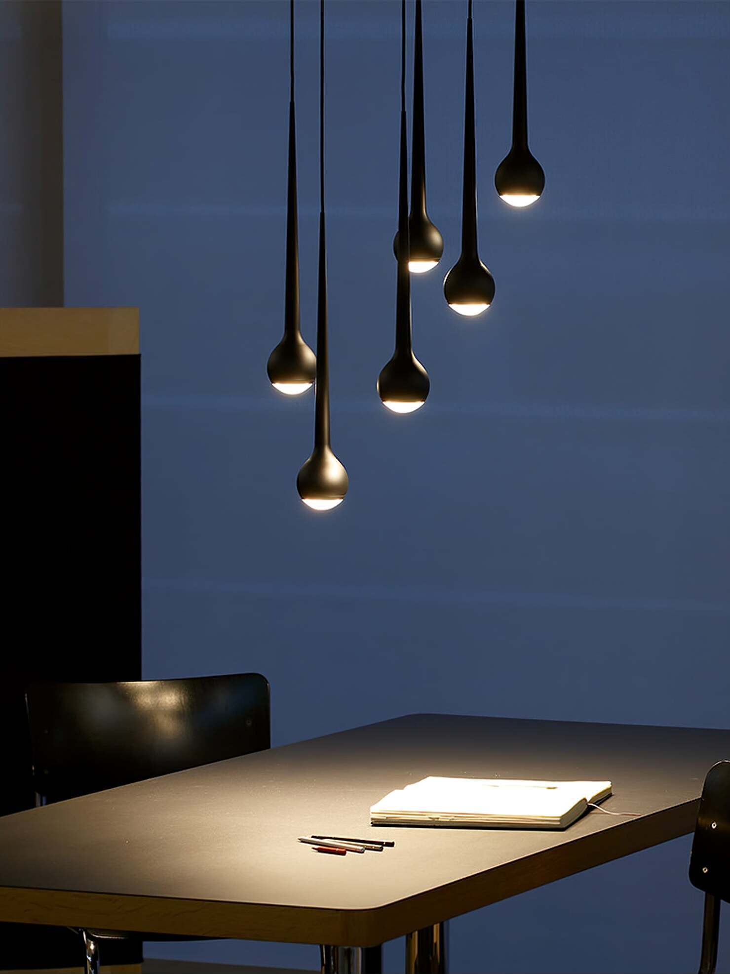 Falling Pendant Lamp