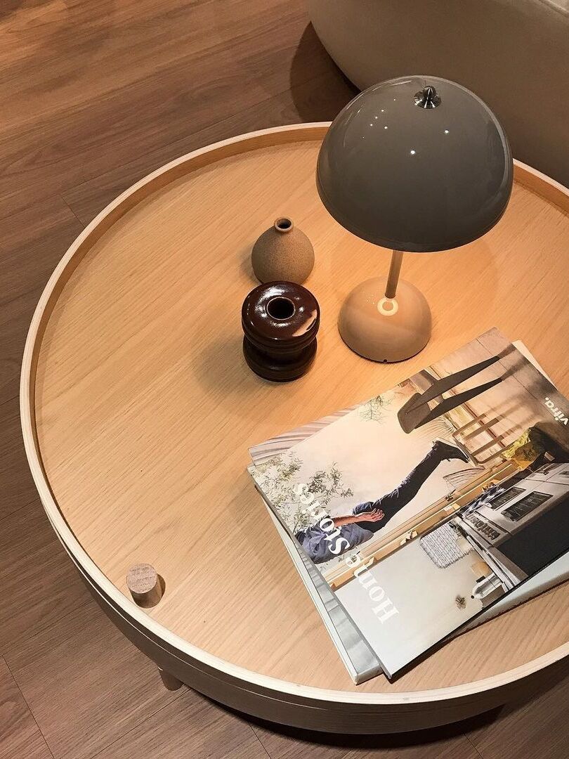 Flower Bud Charge Table Light