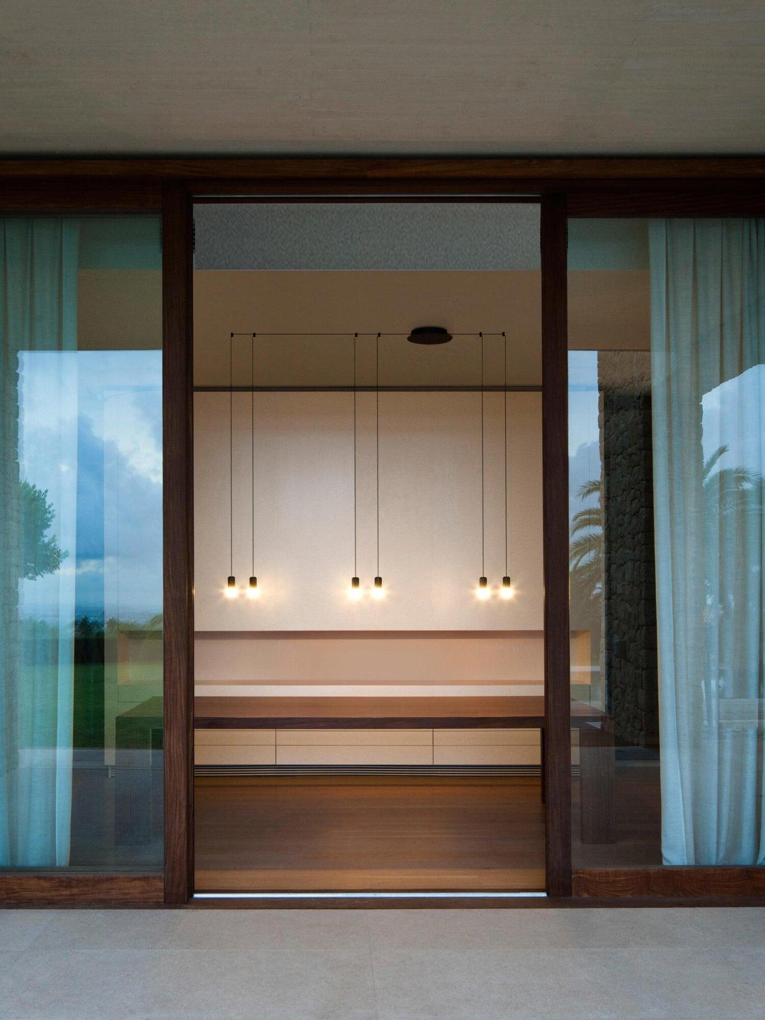 Line Form Pendant light